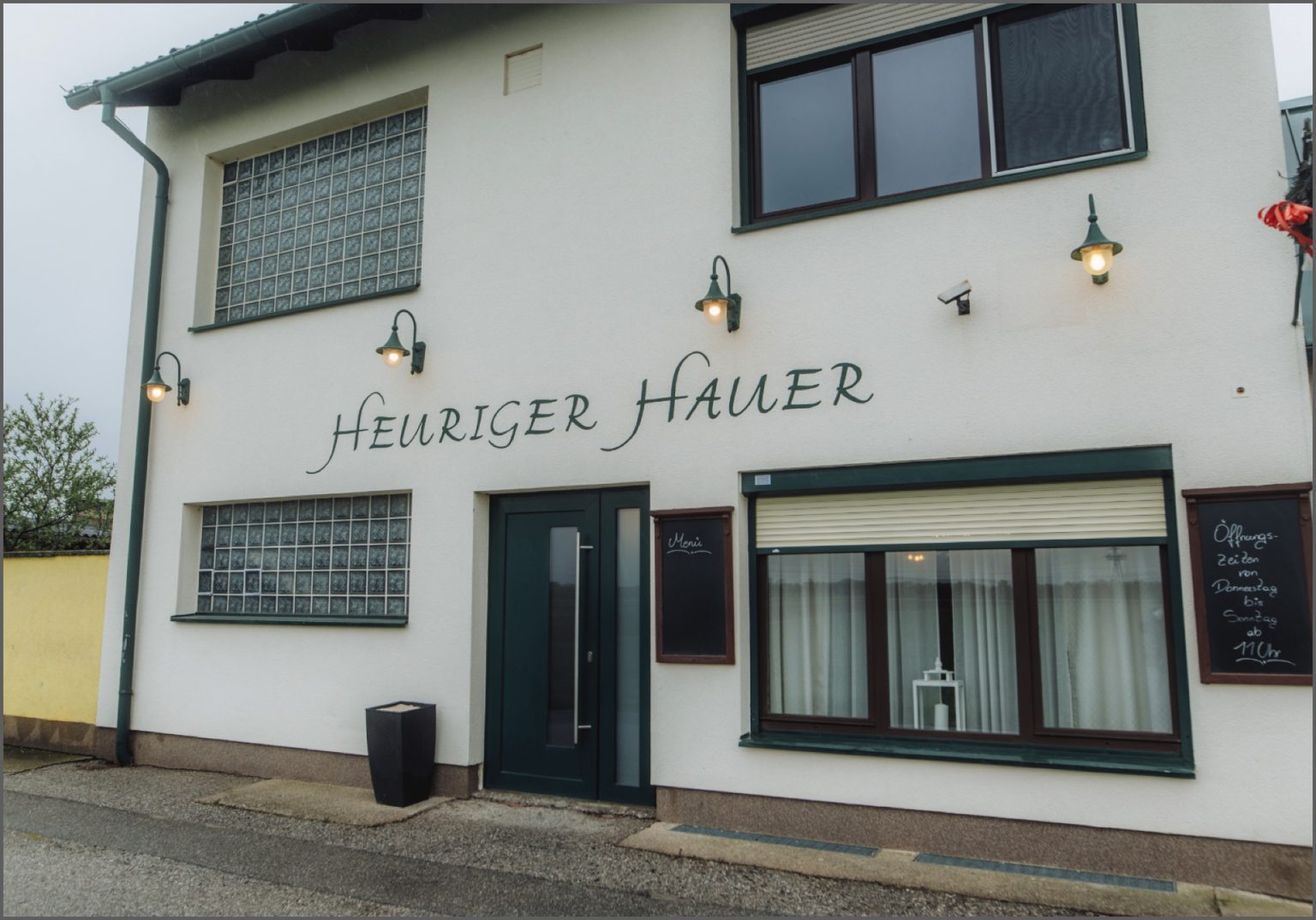 Unser Heurigenlokal | Heurigenrestaurant Hauerperle